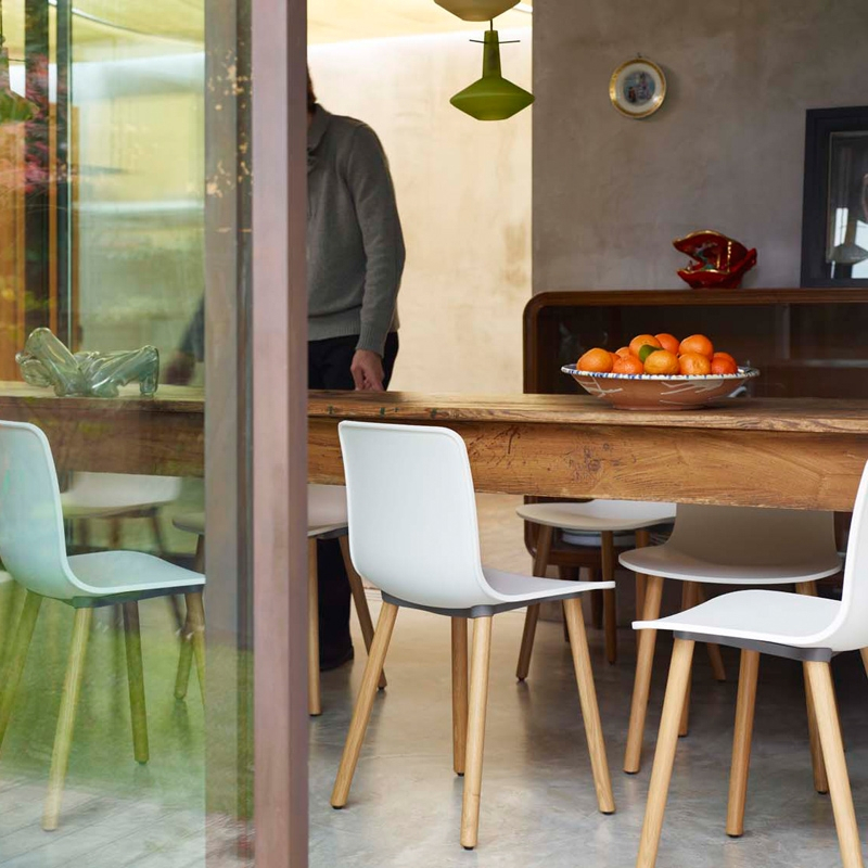 Chaise HAL RE WOOD Noir RE VITRA | SILVERA